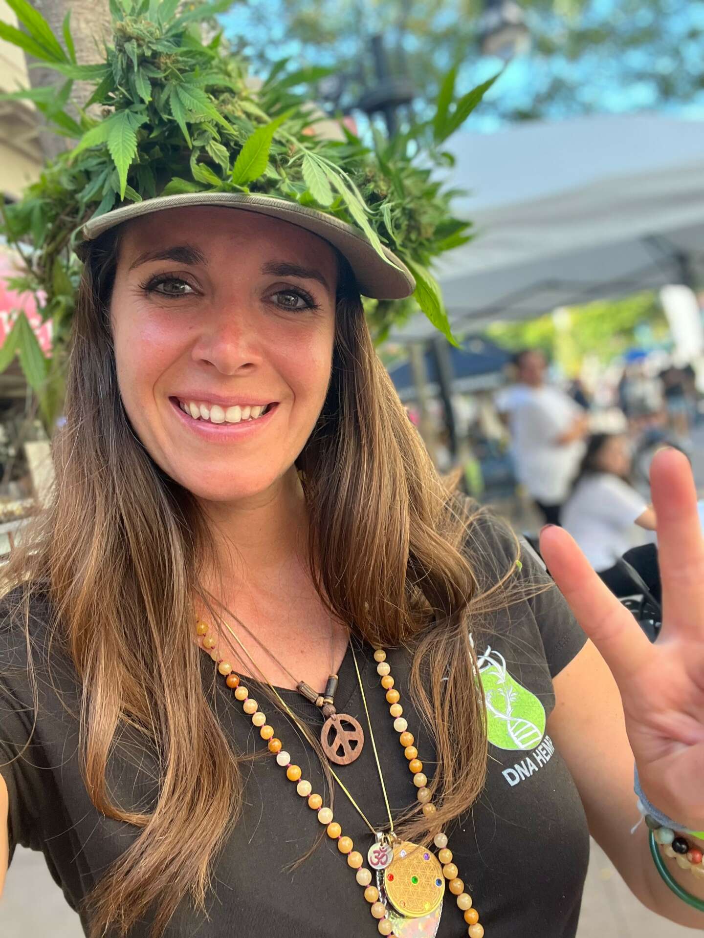 DOING THINGS YOUR WAY: Ashley Shafer of DNA Hemp interview with Canvas